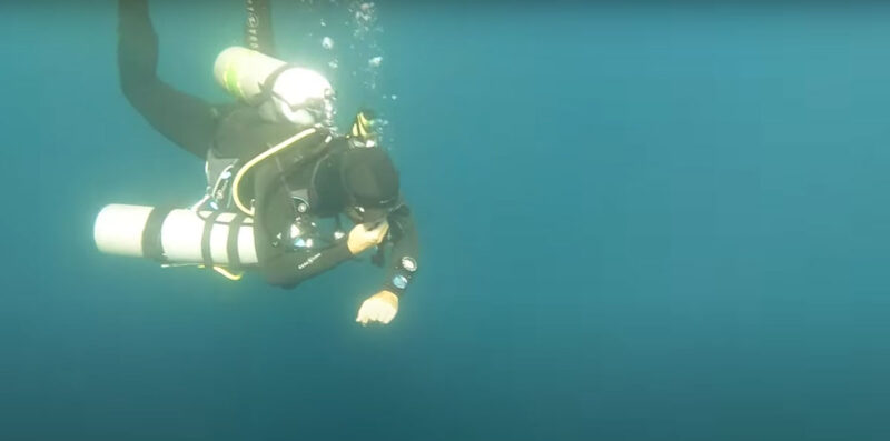 Deep water entries for scuba diving - Azul Unlimited